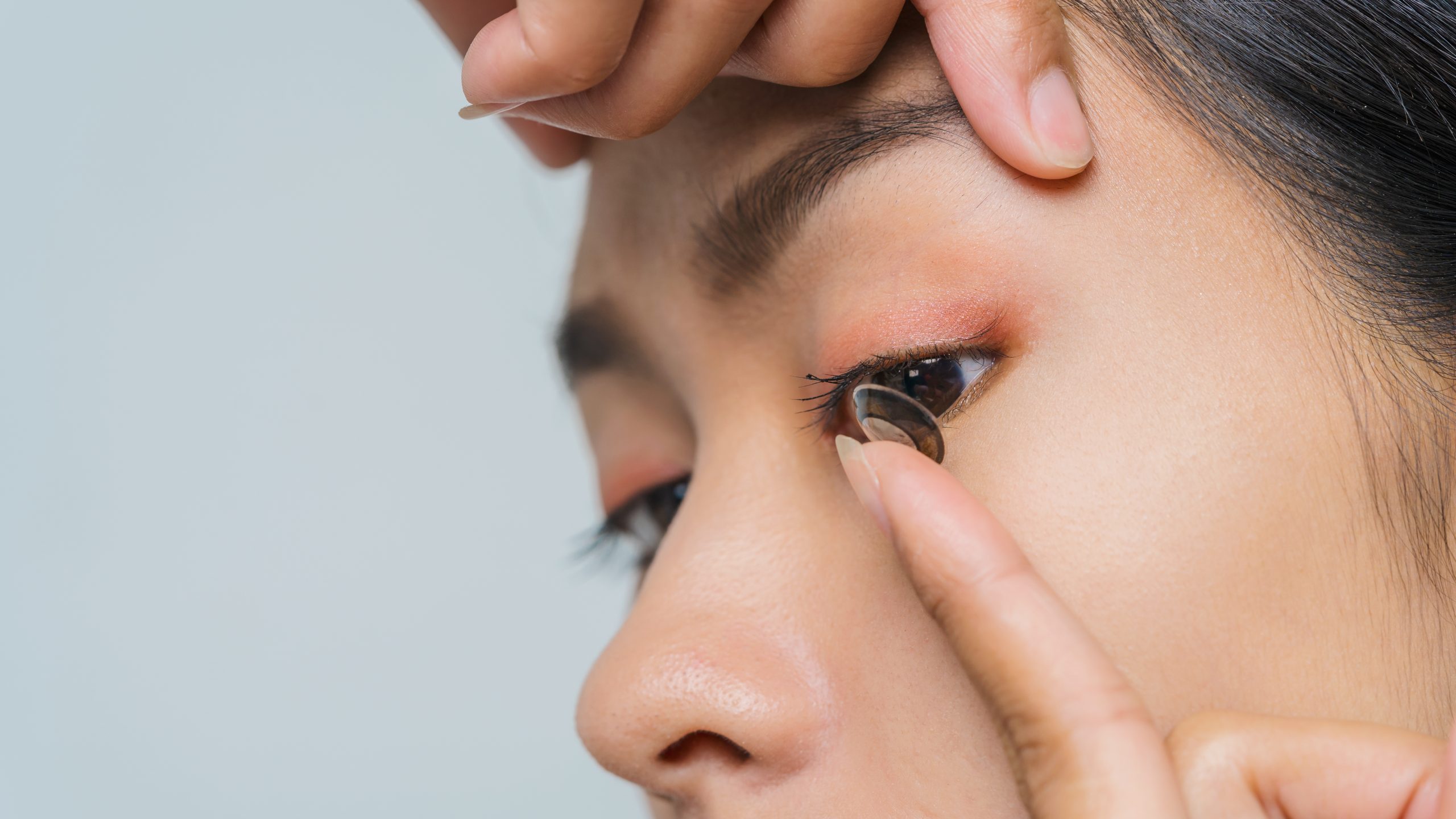 Cosplay Contacts - 5 Helpful Tips In Choosing The Right One — UNIQSO